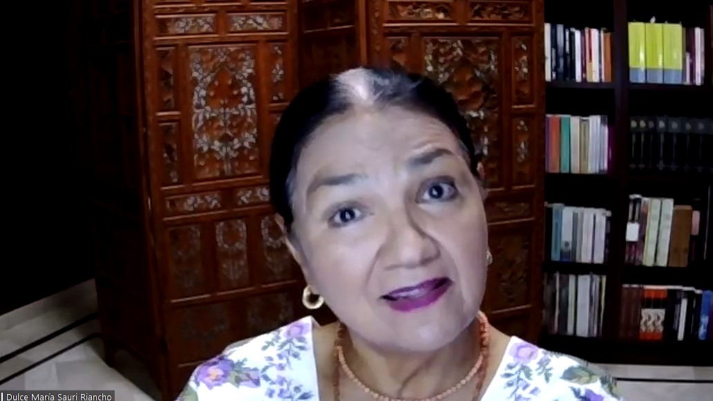 Hay que “saltar fuerte” como ranas para salvar la democracia, Dulce ...